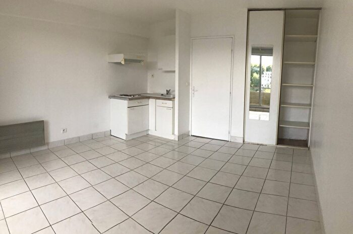 Appartement à louer - Courbevoie - 1 pièce