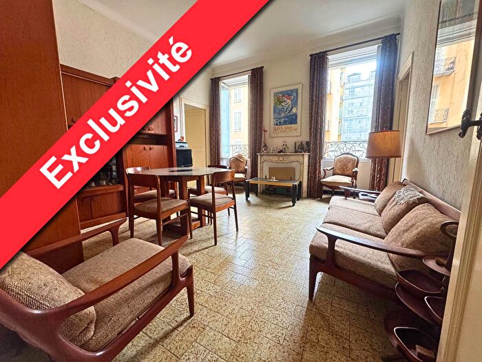 Appartement à vendre - Nice, Le Port - 3 pièces - 2 chambres