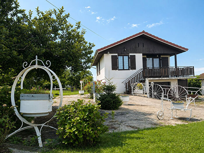 Maison 4 pièces à Ruffey-le-Château, à vendre