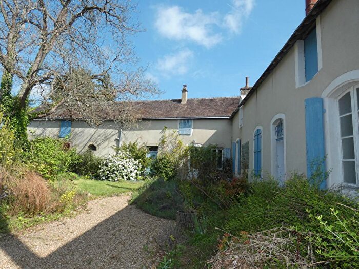 Maison 8 pièces à vendre - Le Breil-sur-Mérize