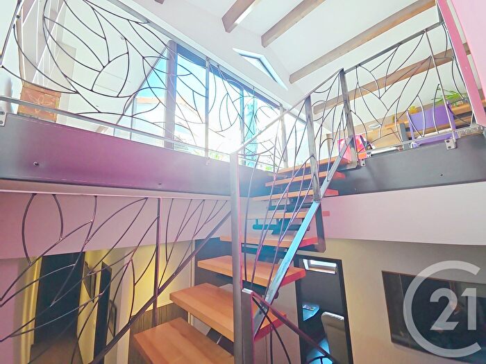 Maison à vendre - Riom - 6 pièces - 4 chambres