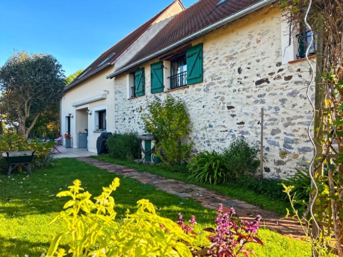 Maison à vendre - Ballée - 8 pièces - 5 chambres