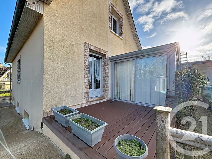 Maison à vendre - Montsûrs - 8 pièces - 4 chambres