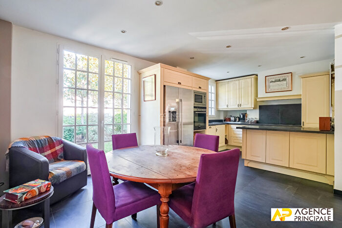 Maison à vendre - Maisons-Laffitte, Est - 6 pièces - 4 chambres