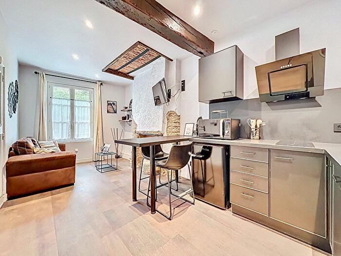 Appartement à vendre - Chartres, Centre-ville - 2 pièces - 1 chambre