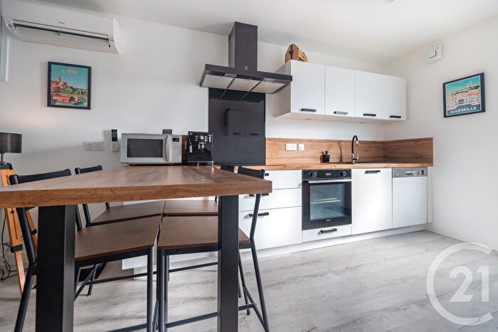 Maison à vendre - Puygouzon - 3 pièces - 2 chambres