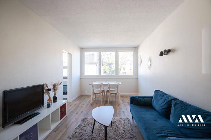 Appartement à louer - Poincaré-Foch-Anatole France, Nancy - 3 pièces - 2 chambres