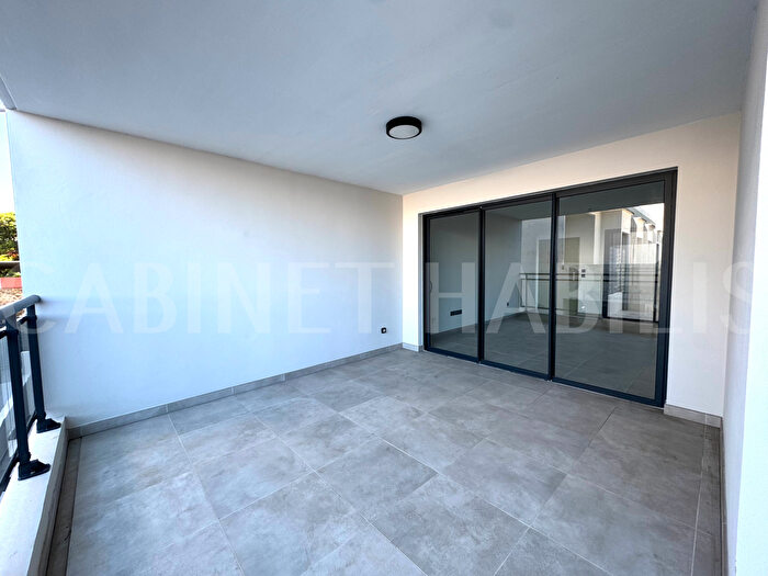 Appartement à louer - Saint-Pierre, Centre-ville - 3 pièces - 2 chambres