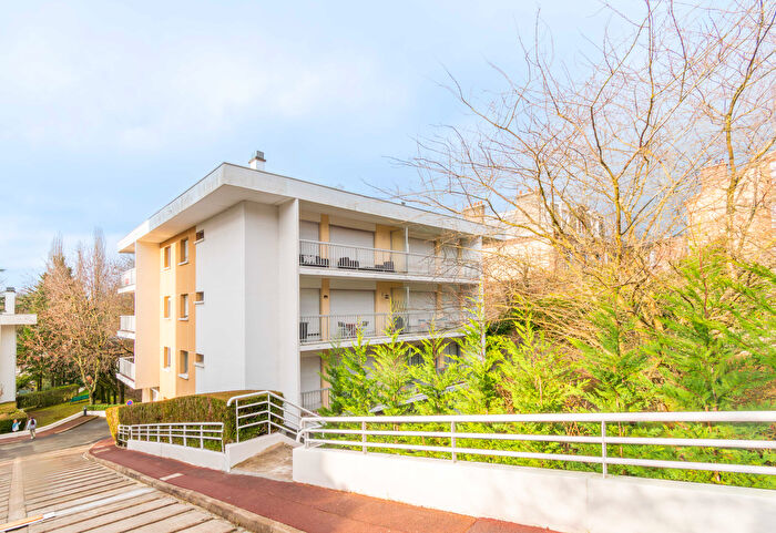 Appartement à vendre - Montmorency, Centre Montmorency - 4 pièces - 3 chambres