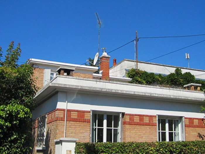 Maison à louer - Centre, Le Vésinet - 5 pièces - 3 chambres