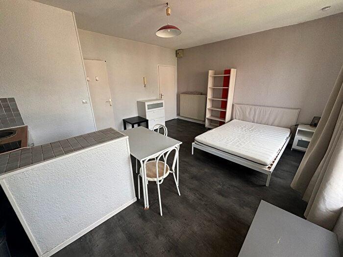 Appartement à louer - Reims, Clairmarais, Charles Arnould - 1 pièce