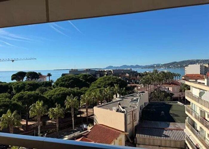 Appartement à louer - Antibes - 3 pièces