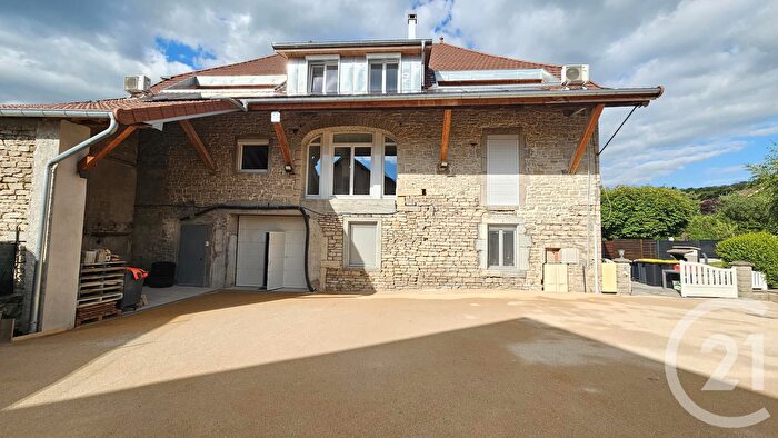 Appartement 5 pièces à Tarcenay, à louer