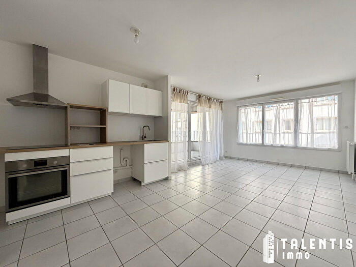 Nantes, Saint-Clément, Jardin des plantes, Caserne Lamoricière : Appartement 2 pièces à louer