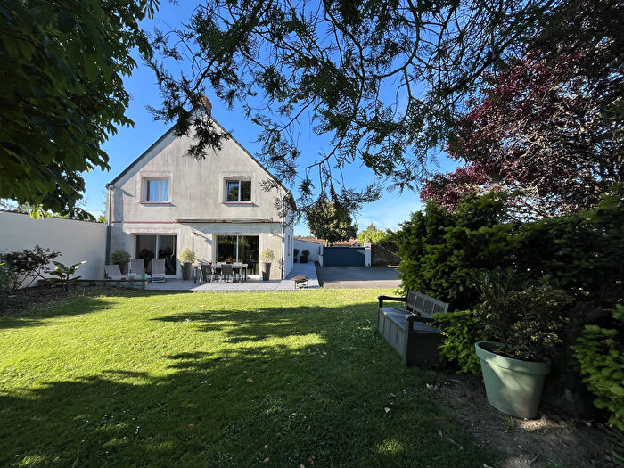 Maison à vendre - Saint-Aignan-Grandlieu - 6 pièces - 4 chambres