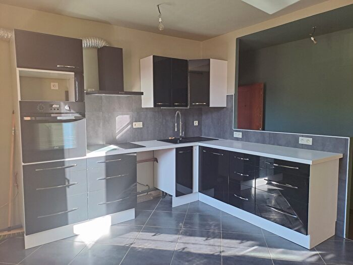 Appartement à louer - Vaison-la-Romaine - 2 pièces - 1 chambre