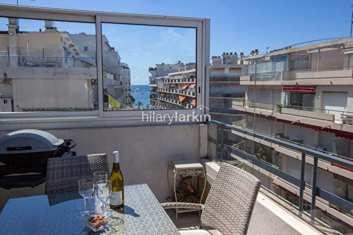 Appartement à vendre - Cannes, Pointe Croisette - 3 pièces - 2 chambres