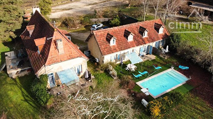 Maison à vendre - Montignac - 11 pièces