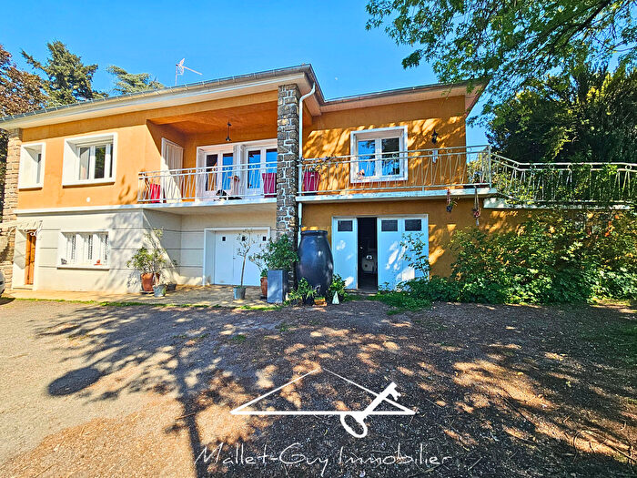 Maison 6 pièces à vendre à Saint-Cyr