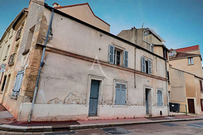 Maison à vendre - Maisons-Laffitte, Ouest - 10 pièces - 5 chambres