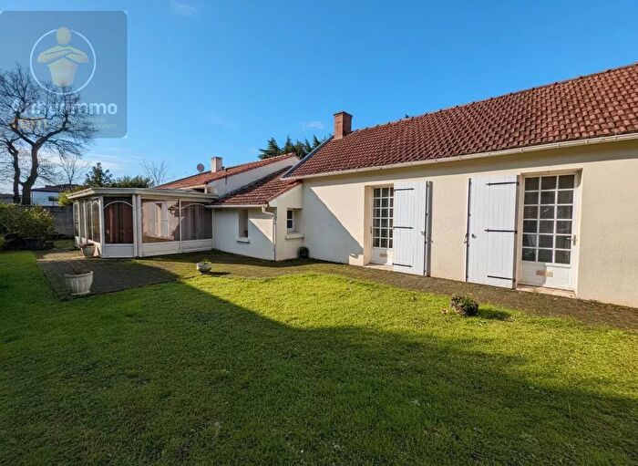 Maison à vendre - Challans, Route de Cholet, Route de la Roche-sur-Yon - 5 pièces - 3 chambres