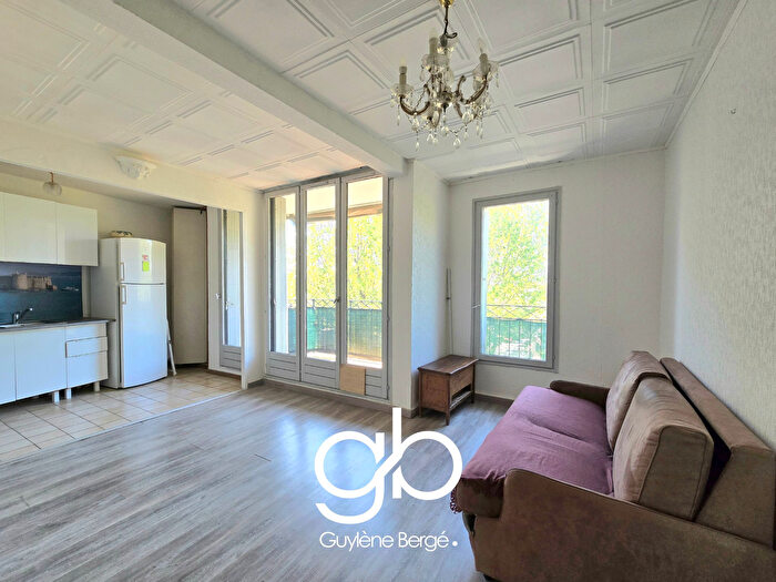 Appartement à vendre - Lunel, Centre-ville, Gare - 2 pièces - 1 chambre