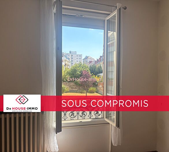 Maison à vendre - Vichy, Coeur de Ville - 5 pièces - 2 chambres