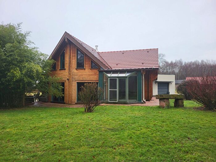 Maison à louer - Neuvillers-sur-Fave - 4 pièces - 3 chambres