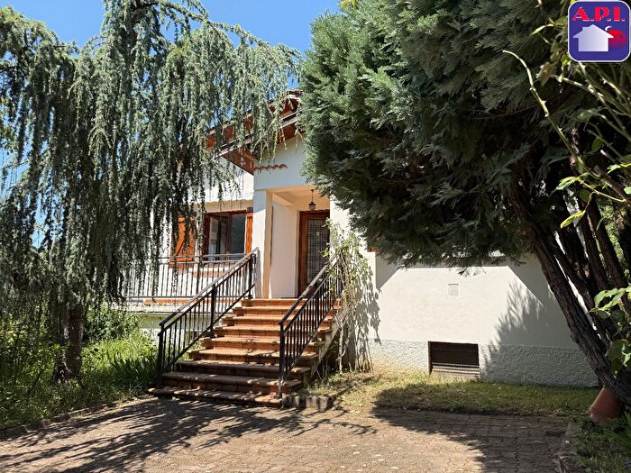 Maison 8 pièces à vendre à Foix