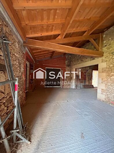 Maison à vendre - Gensac - 5 pièces - 4 chambres