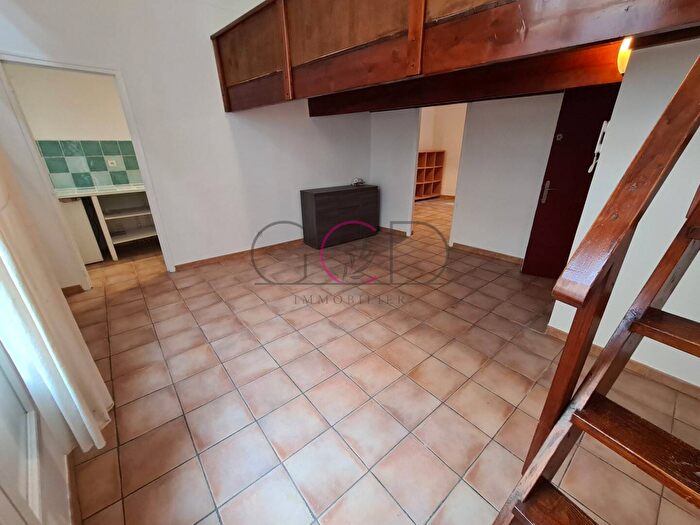 Appartement 2 pièces à Centre Ville, Aix-en-Provence, à louer