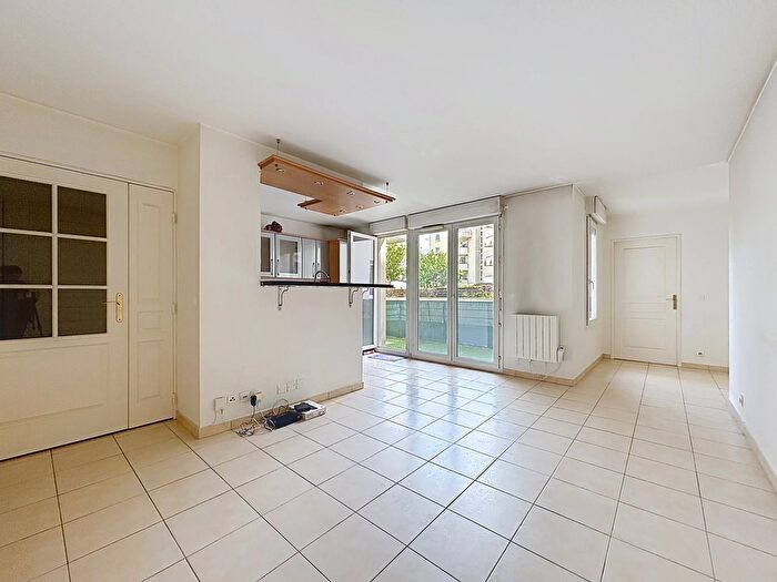 Appartement 3 pièces à Combs-la-Ville, Vieux Pays, à vendre