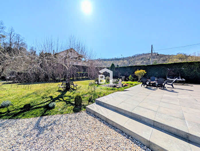 Maison à vendre - Nivolas-Vermelle - 8 pièces - 7 chambres