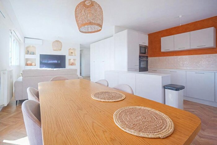 Appartement à vendre - Le Cannet, Rocheville, Colombier, Campelières - 2 pièces - 1 chambre