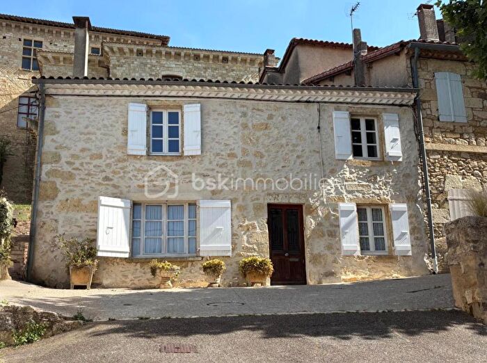 Maison 7 pièces à Lavardens, à vendre