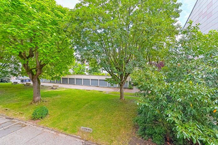 Appartement 3 pièces à louer - Ruffins-Théophile Sueur-Montreau-Le Morillon