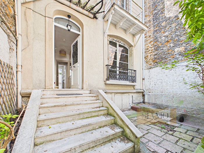 Vincennes, Ouest : Maison 5 pièces à vendre