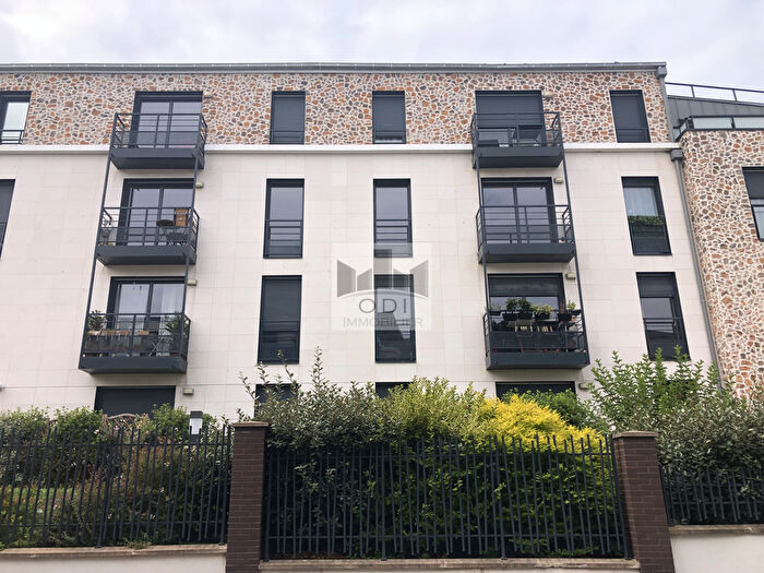 Appartement à vendre - Saint-Cyr-lécole, Hôtel de ville - 3 pièces - 2 chambres