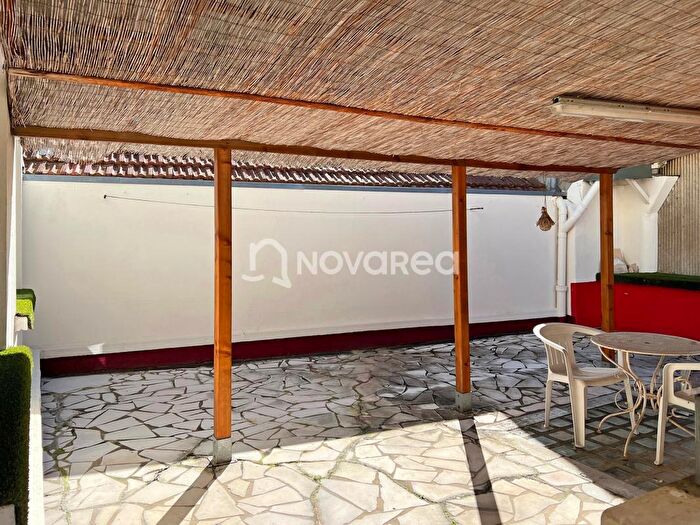 Appartement à vendre - Pau, Centre-ville - 4 pièces - 3 chambres