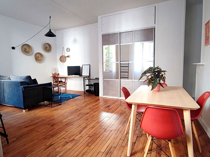 Appartement à vendre - Clichy, Berges de Seine, Beaujon - 2 pièces - 1 chambre