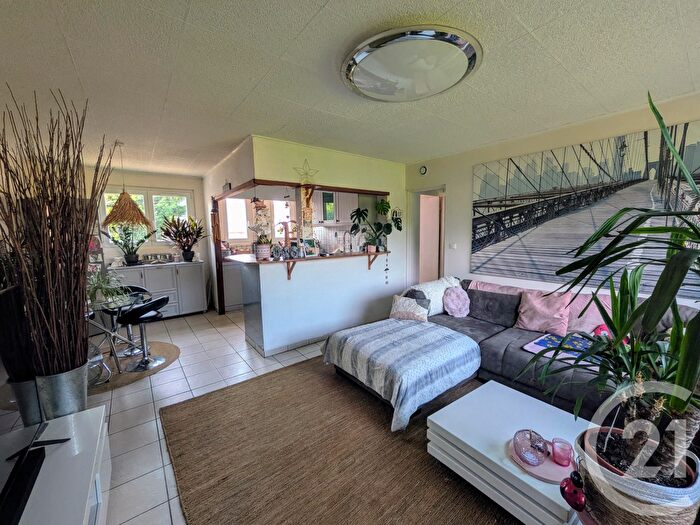 Appartement à vendre - Coulommiers, Centre-ville - 3 pièces - 2 chambres