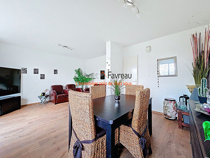 Appartement à vendre - Fresnes, Centre-ville - 4 pièces - 2 chambres