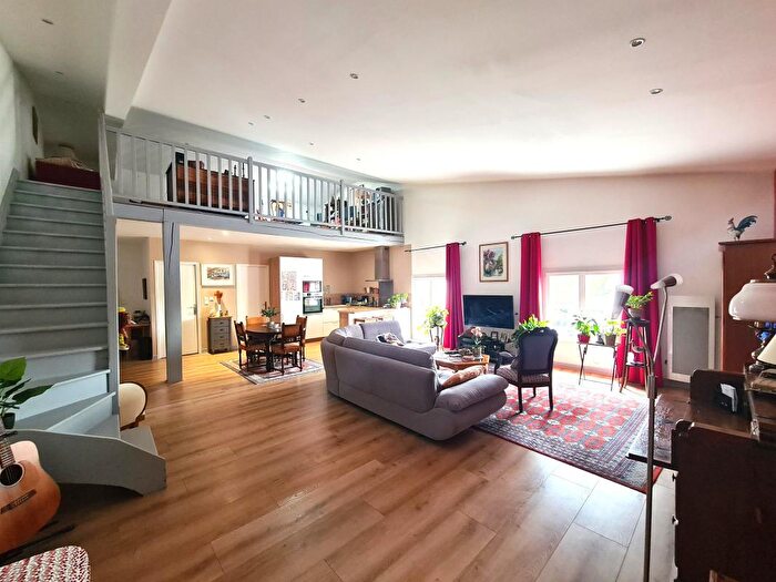 Ozoir-la-Ferrière, Gare, Brèche aux Loups, Belle Croix : Appartement 2 pièces à vendre