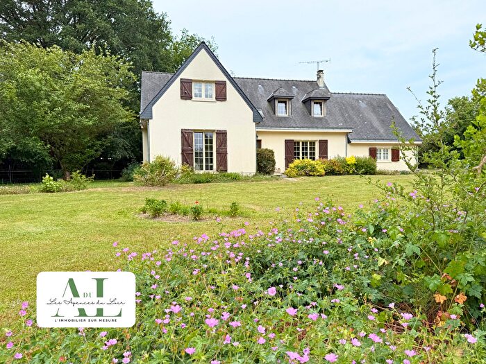 Maison à vendre - Baugé - 8 pièces - 6 chambres