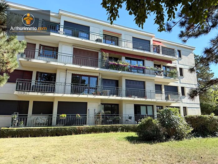Eaubonne, Cerisaie, Jean Macé : Appartement 5 pièces à vendre