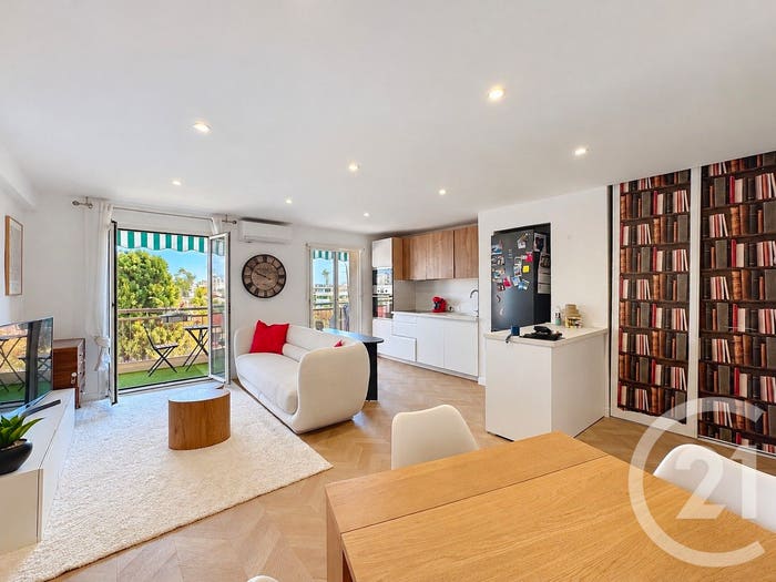 Appartement 2 pièces à vendre à Cannes, Pointe Croisette