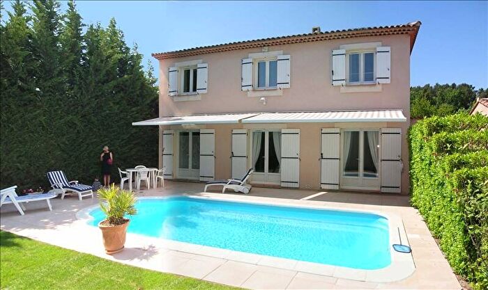 Maison à louer - Aix-en-Provence - 5 pièces - 4 chambres