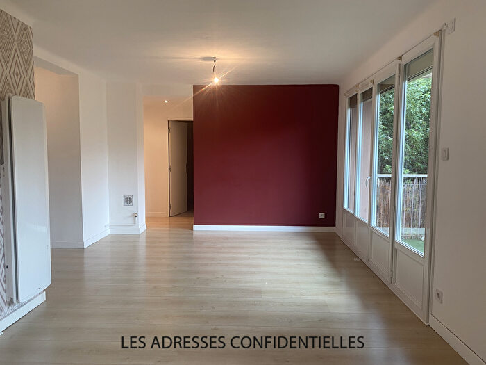 Appartement 3 pièces à louer à Tassin-la-Demi-Lune, Charles de Gaulle