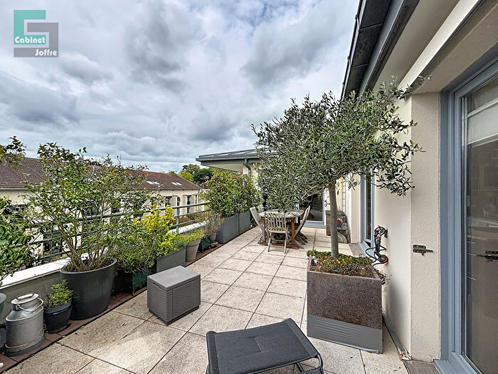 Fontainebleau, Constance, Fleury : Appartement 4 pièces à vendre