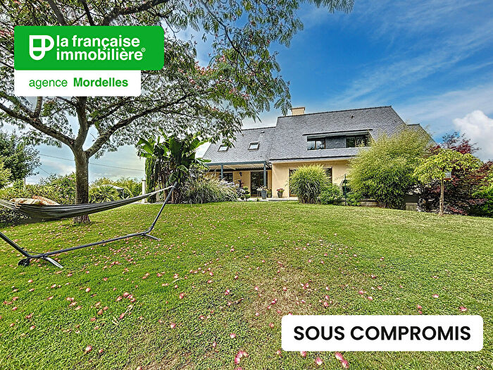 Maison à vendre - Mordelles - 8 pièces - 6 chambres